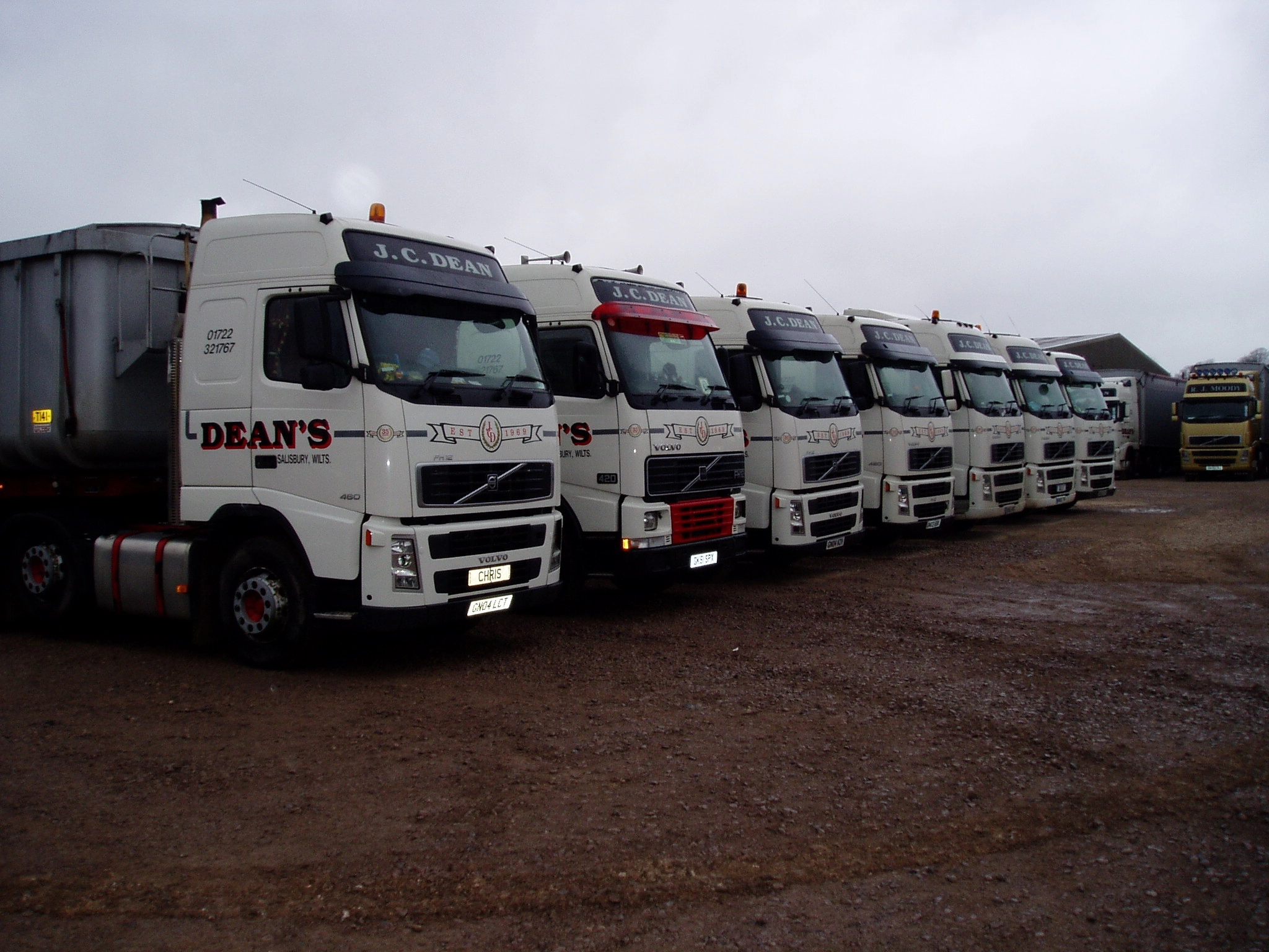 Vehicle Graphics | T Signs | Salisbury | UK