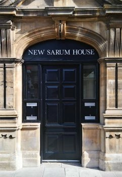 Shop Front Signs | Shop Fascia | T Signs Salisbury UK